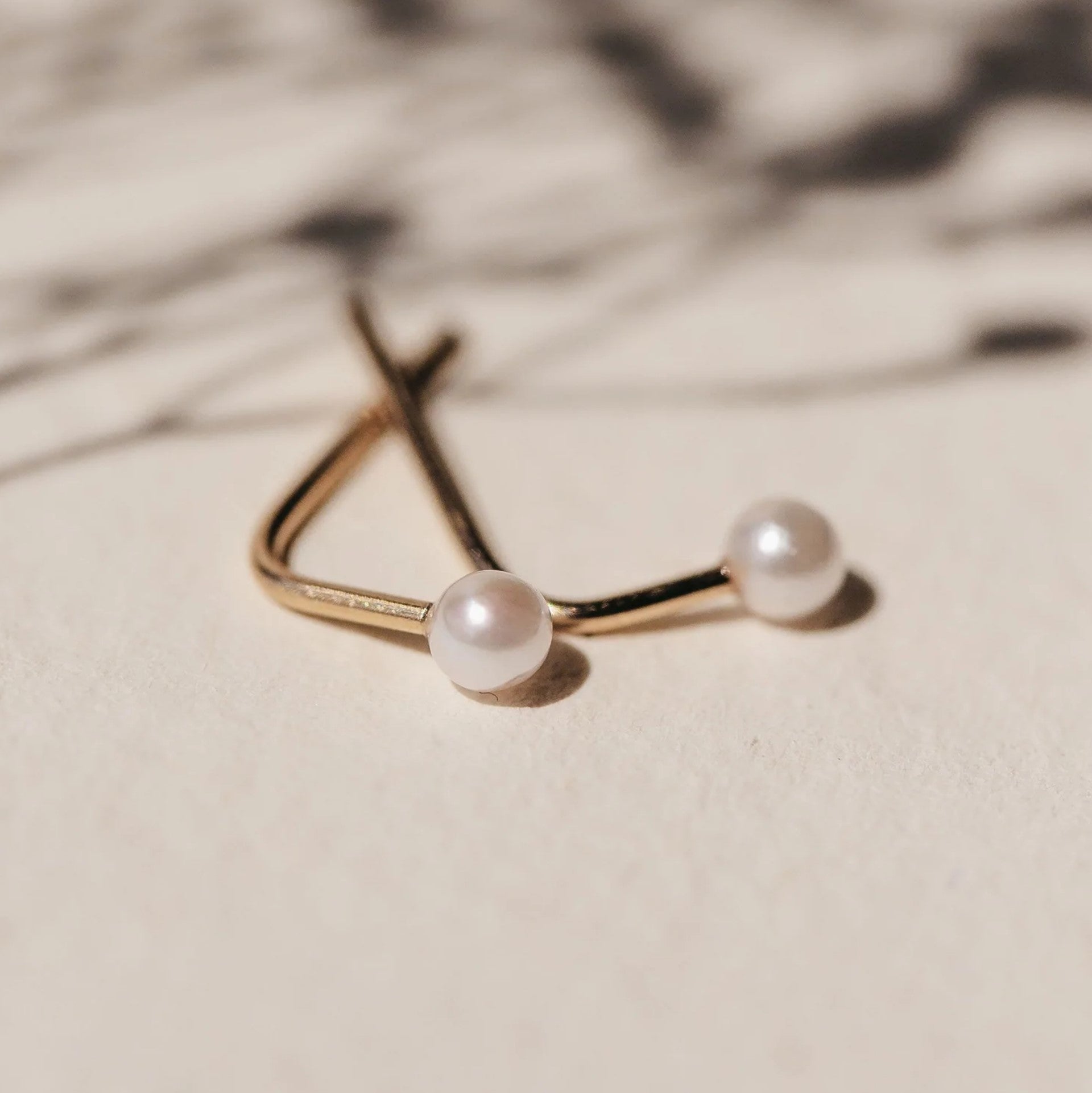 Good Neighbour | Bluboho Pearl Inkling Long L Shaped Post Earring (14K ...
